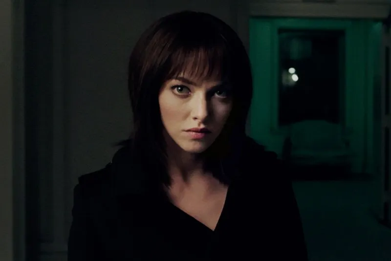 Clive Owen and Amanda Seyfried in the New Anon Trailer!