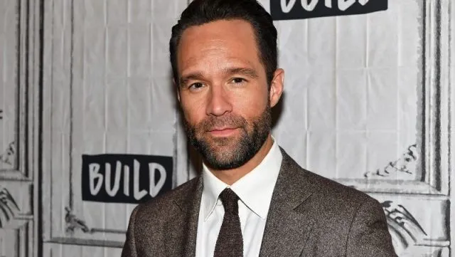 The Middle Spinoff Adds Chris Diamantopoulos as a Series Regular