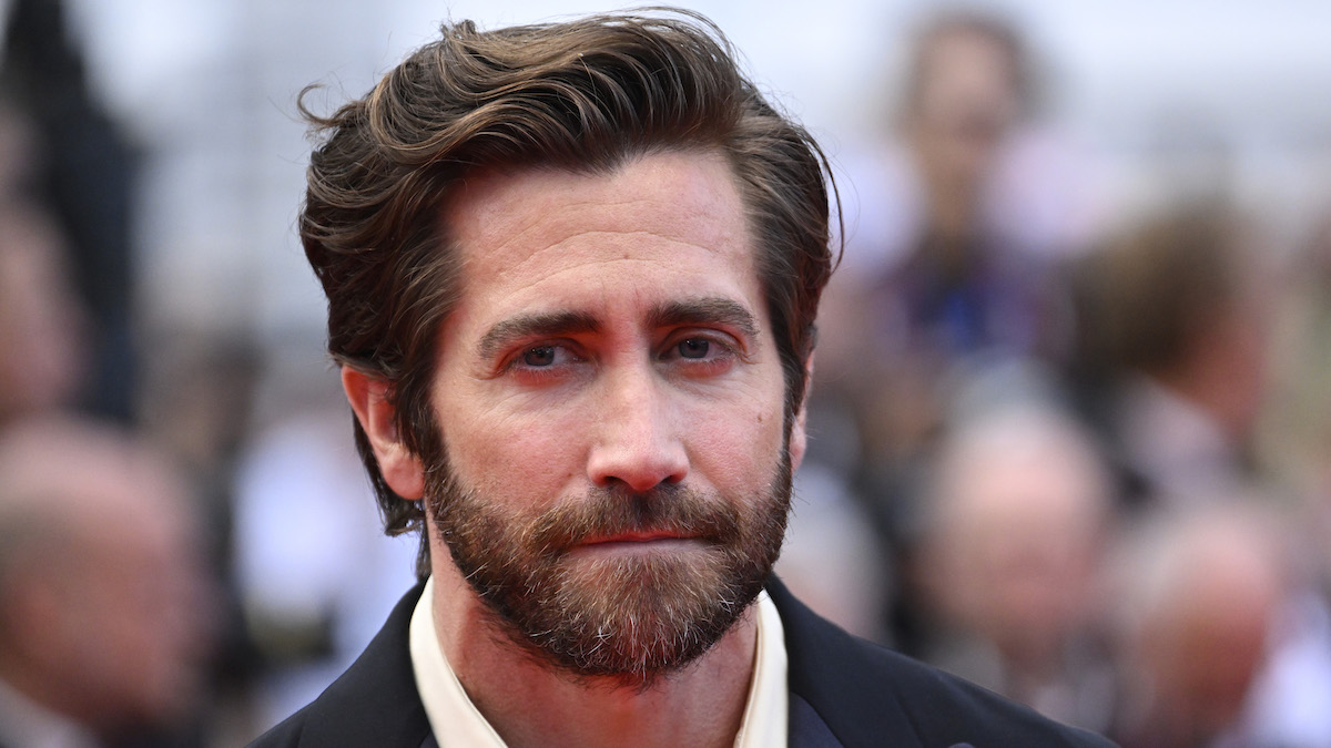Road House Remake Video Shows Jake Gyllenhaal Scoring a Flying Knee KO ...