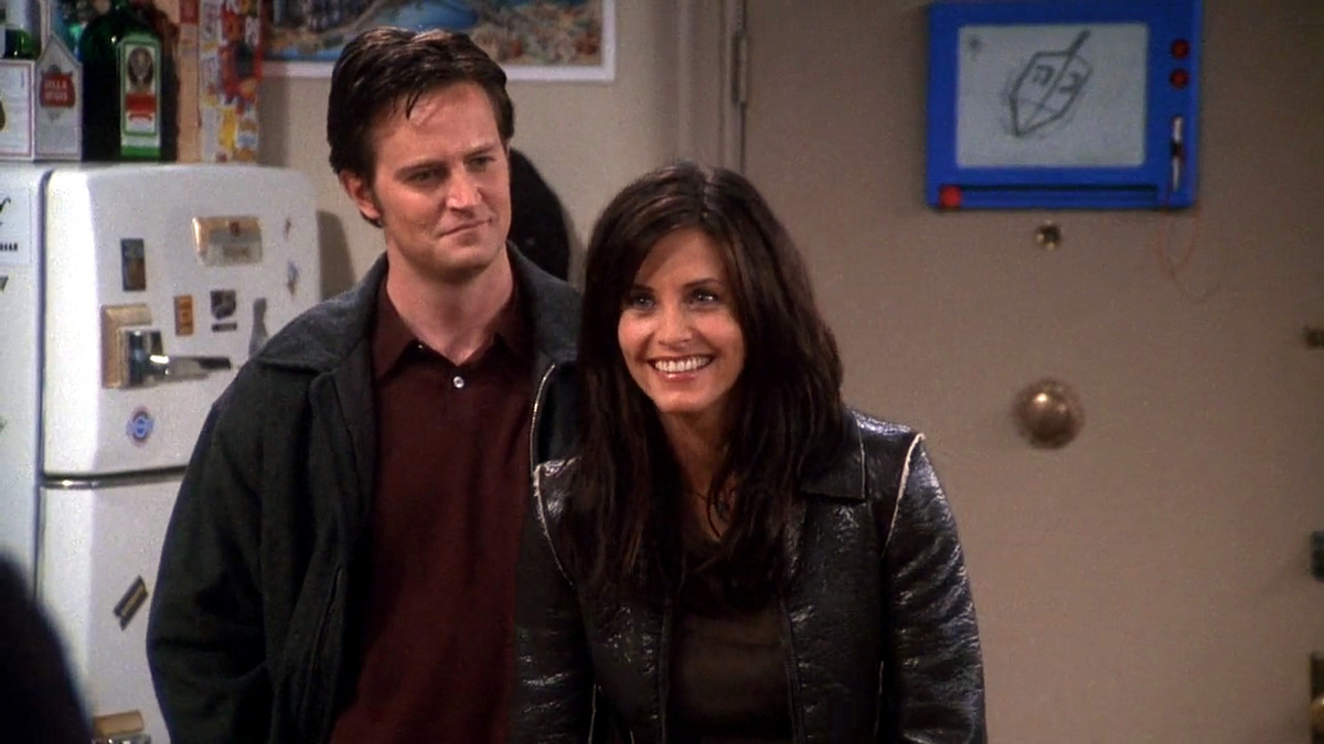Friends Season 7: Where to Watch & Stream Online