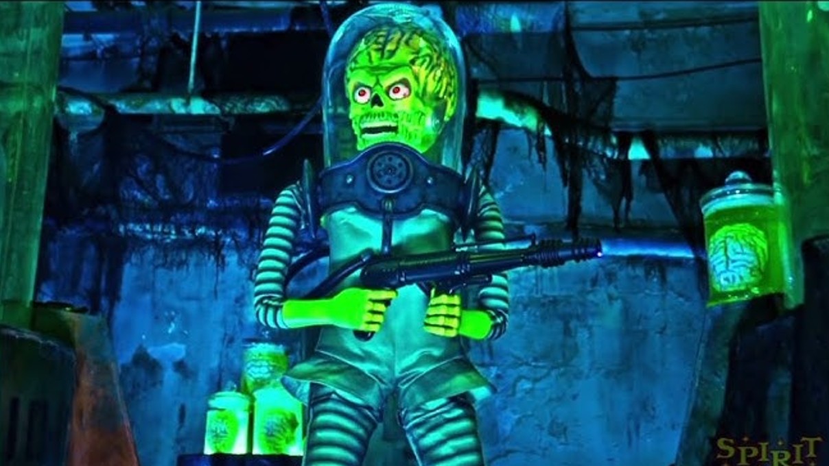 The Mars Attacks Martian Warrior Is Now a Life-Size Animatronic From ...