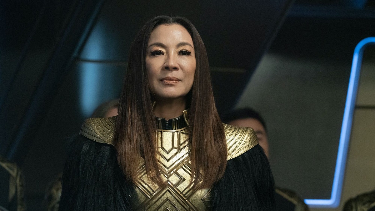Star Trek Beyond Photos Show off New Uniforms, Aliens