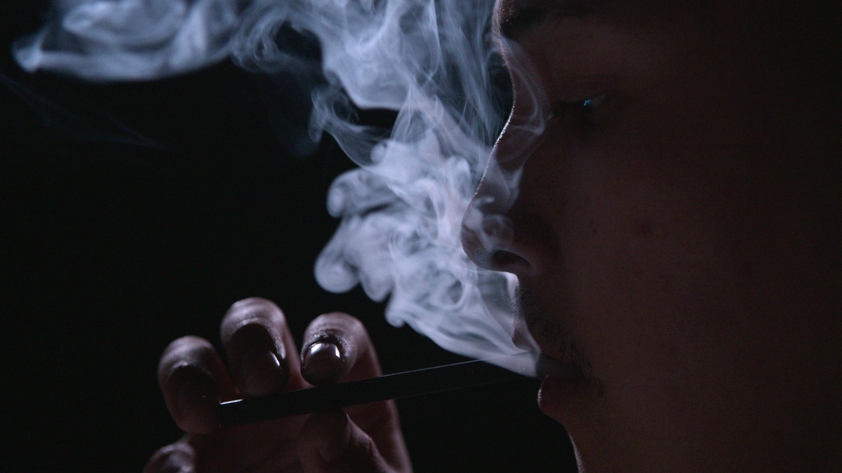 Big Vape: The Rise and Fall of Juul Trailer Previews Netflix Docuseries