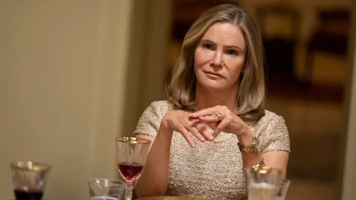 Fargo: What Is Jennifer Jason Leigh’s Accent & Why Is Her Voice Like That?