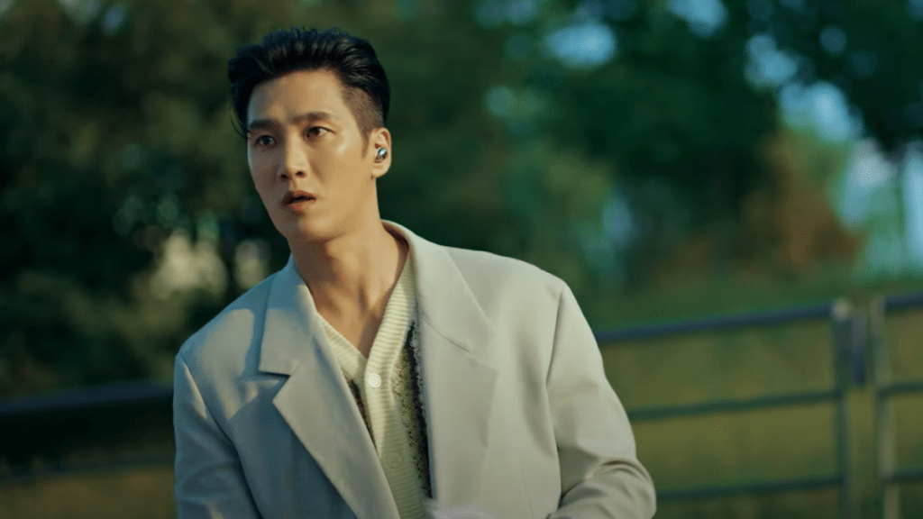 Flex X Cop Posters Tease Ahn Bo-Hyun & Park Ji-Hyun’s Intense Confrontation
