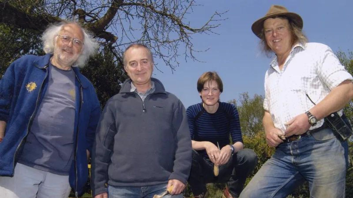 Time Team Season 3 Streaming: Watch & Stream Online via Amazon Prime Video