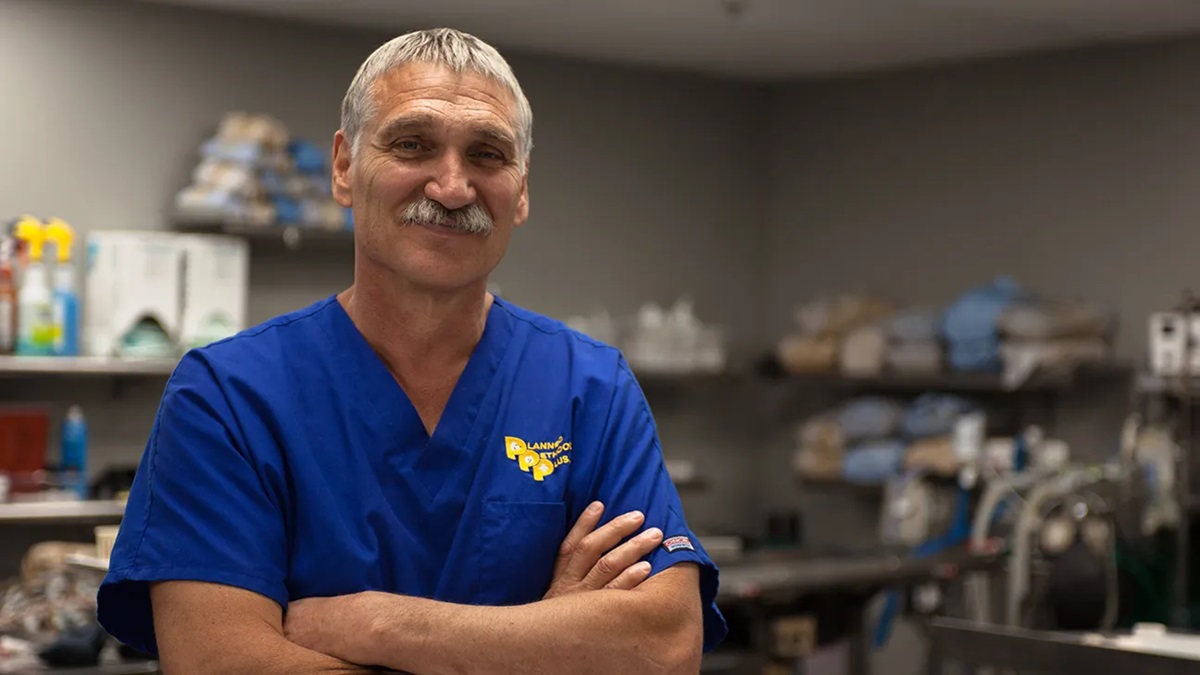 Dr. Jeff: Rocky Mountain Vet Season 3 Streaming: Watch & Stream Online ...
