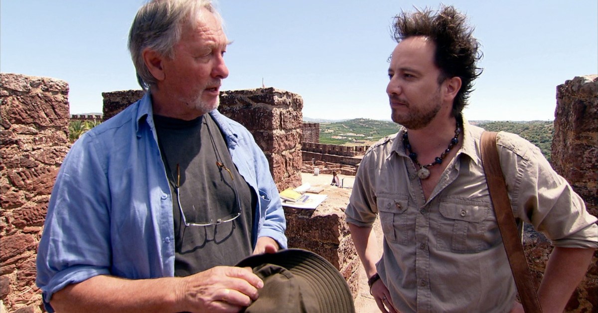 In Search of Aliens (2014) Season 1 Streaming: Watch & Stream Online ...