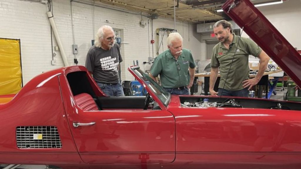 Chasing Classic Cars Season 10 Streaming: Watch & Stream Online via HBO Max