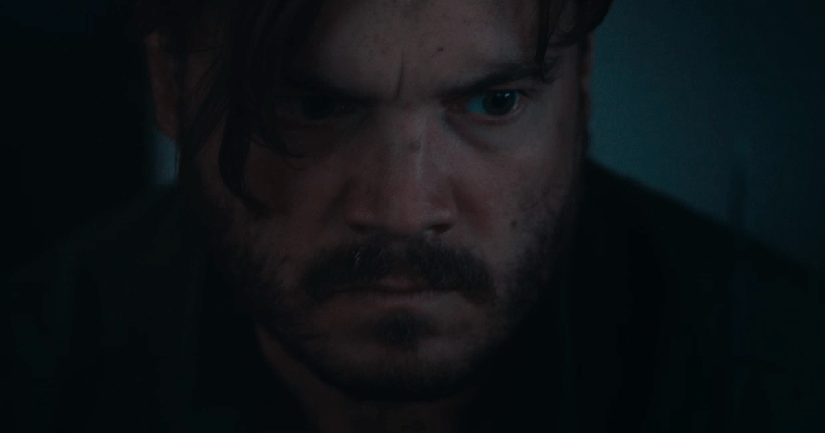Exclusive Prey Clip Shows Emile Hirsch in a Dangerous Situation