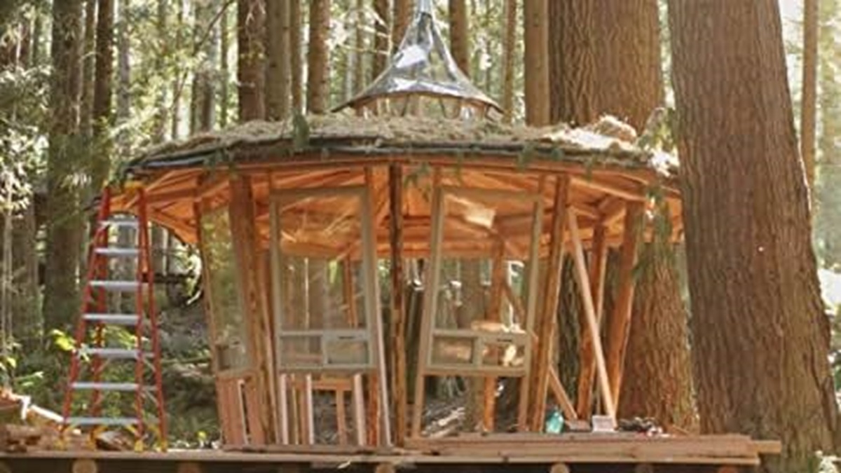 Building Off the Grid (2014) Season 10 Streaming: Watch & Stream Online ...