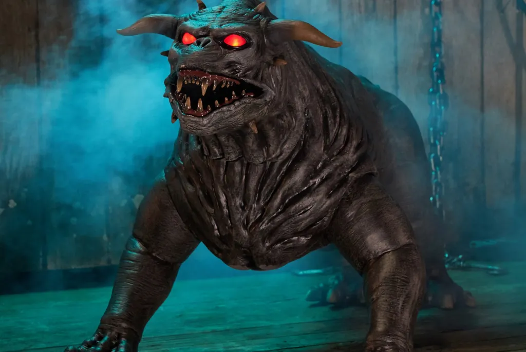 Life-Size Ghostbusters Terror Dog Back at Spirit Halloween