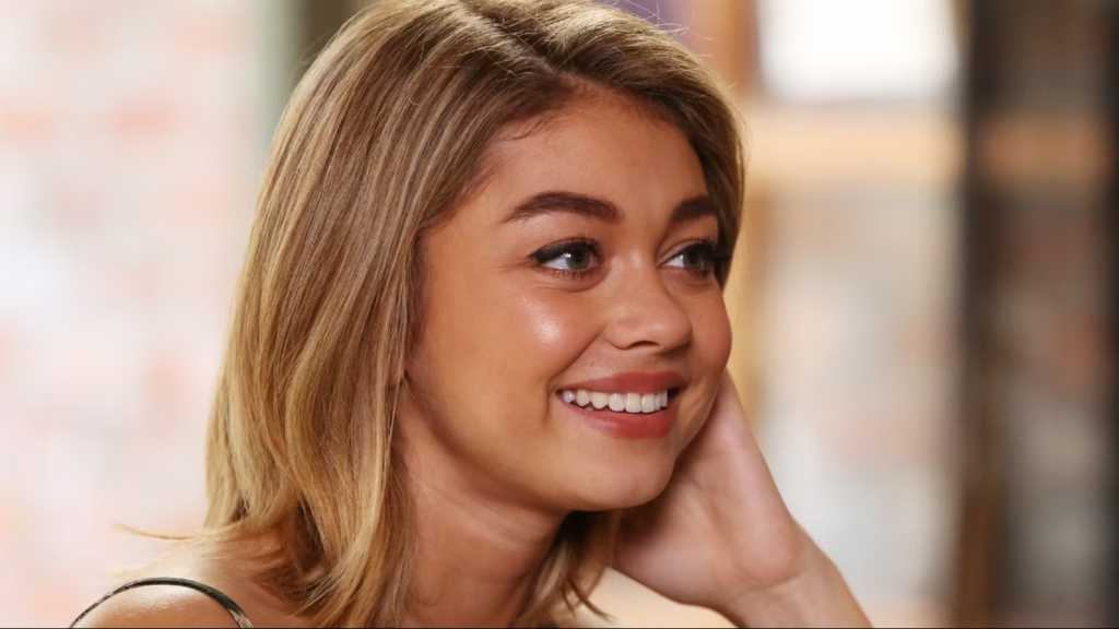 Sarah Hyland Talks Modern Family Reunion Rumors, Shares Hopes for Haley ...