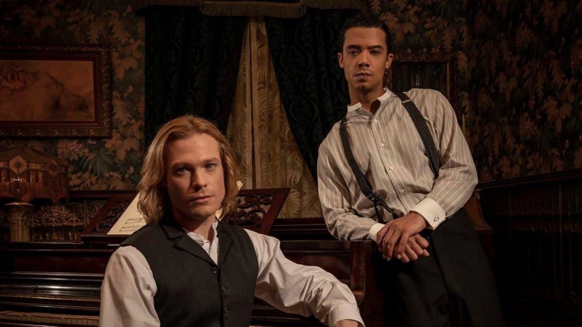 Watch Interview With A Vampire Online Free