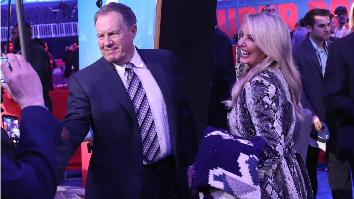 Who is Bill Belichick's Ex-Girlfriend? Linda Holliday's Job ...