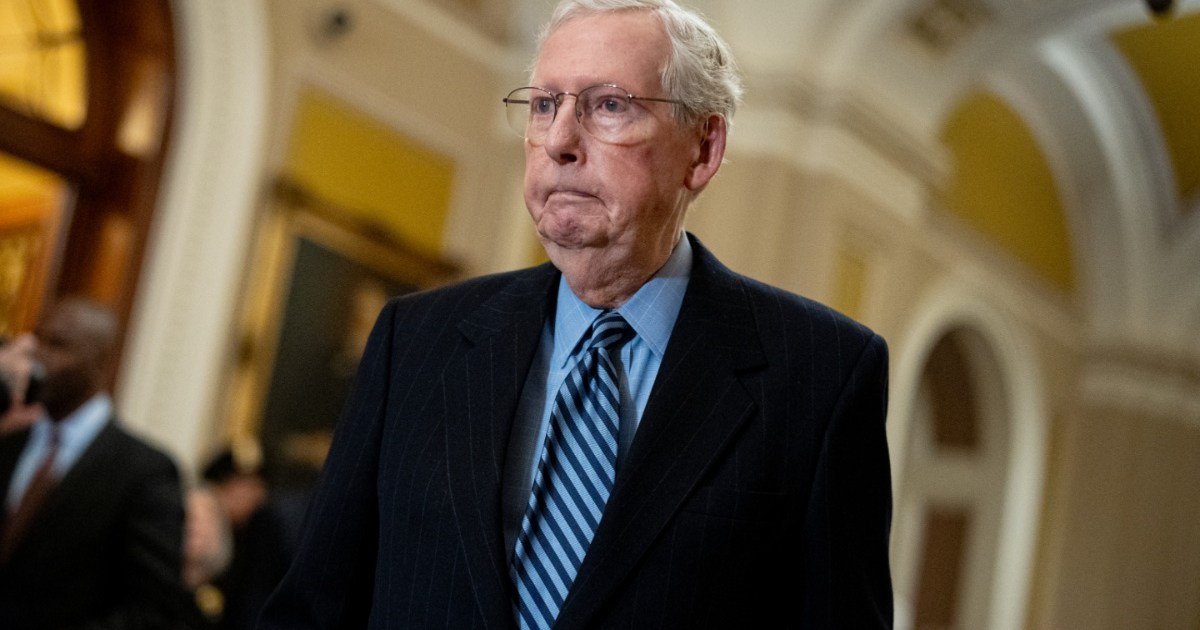 Mitch McConnell Falls at Republican Lunch, Suffers Sprained Wrist