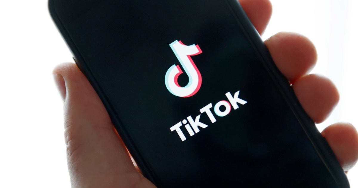 What Is 'Lamp Looks Weird' Trend on TikTok? Meaning Explained