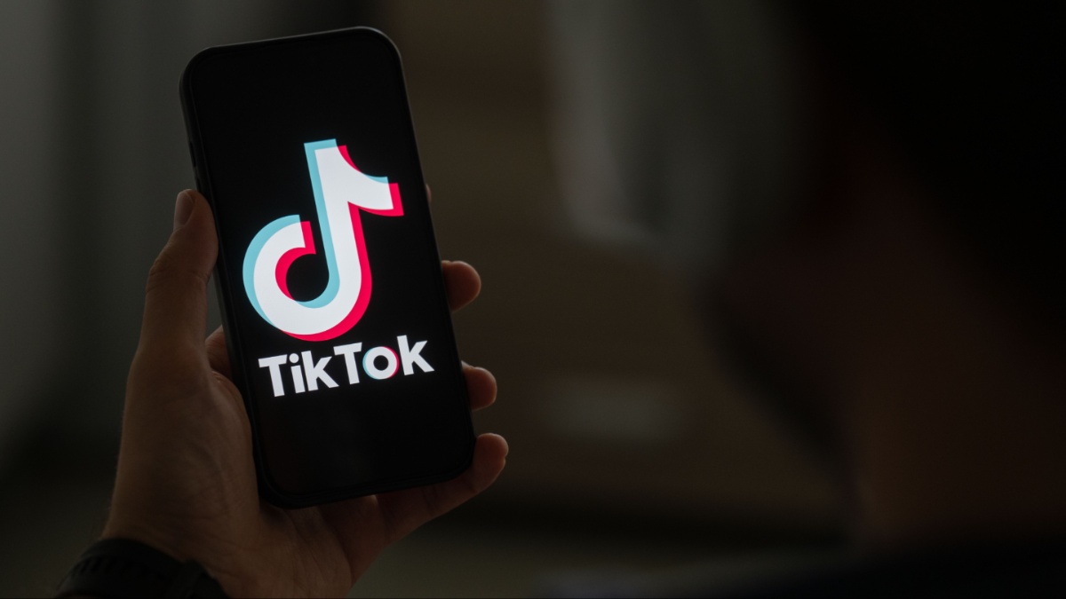 What Is the 'Superman' TikTok Trend & Why Is It Dangerous?