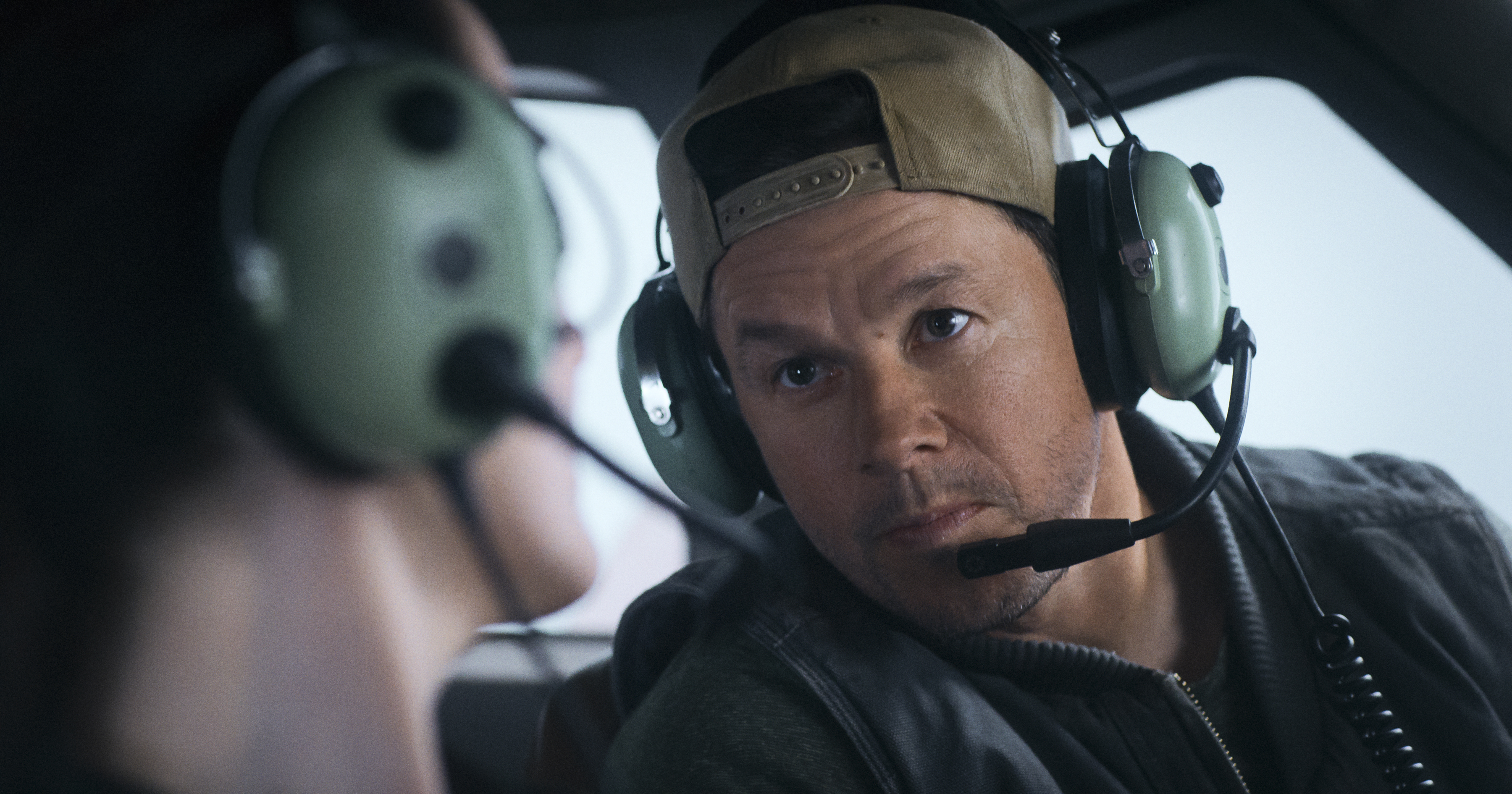 Flight Risk Trailer: Mark Wahlberg Leads Mel Gibson's Suspense Thriller ...