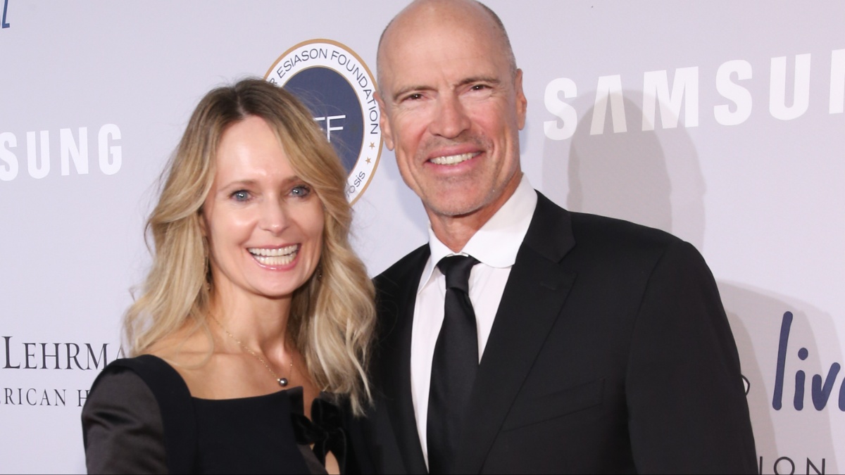 Who Is Mark Messier's Wife? Kim Clark's Kids & Relationship History