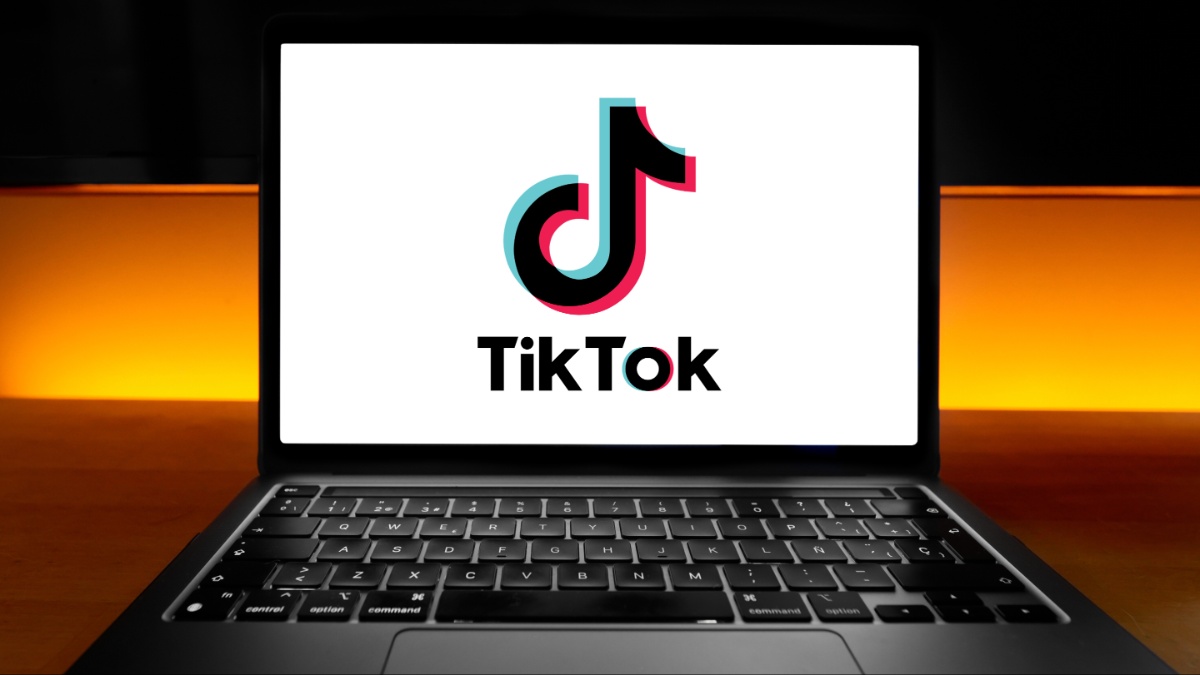 What Is 'Clutterfunk Cat' on TikTok? Viral Geometry Dash Meme Explained