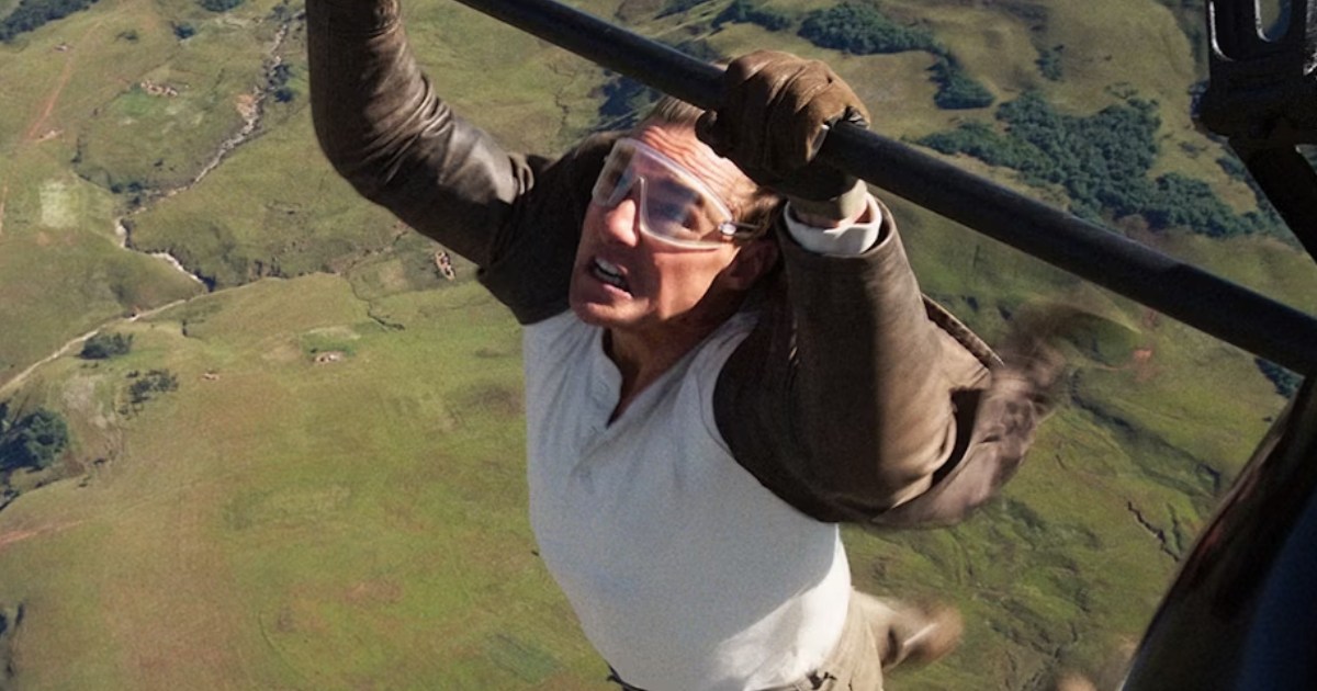 Tom Cruise Hangs off an Upside-Down Airplane in Mission: Impossible 8 Video