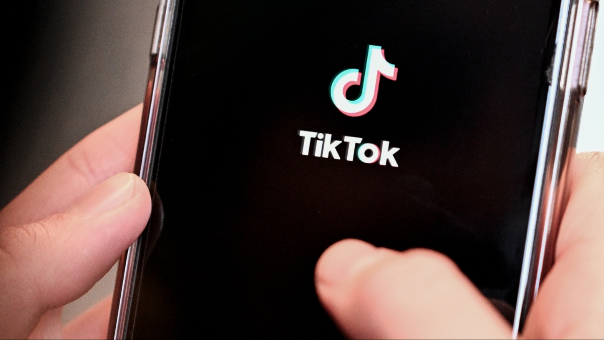 TikTok's Viral 'Emergency Contact' Trend Explained