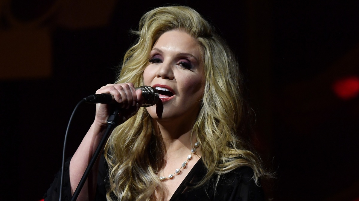 Alison Krauss Net Worth 2025: How Much Money Does She Make?