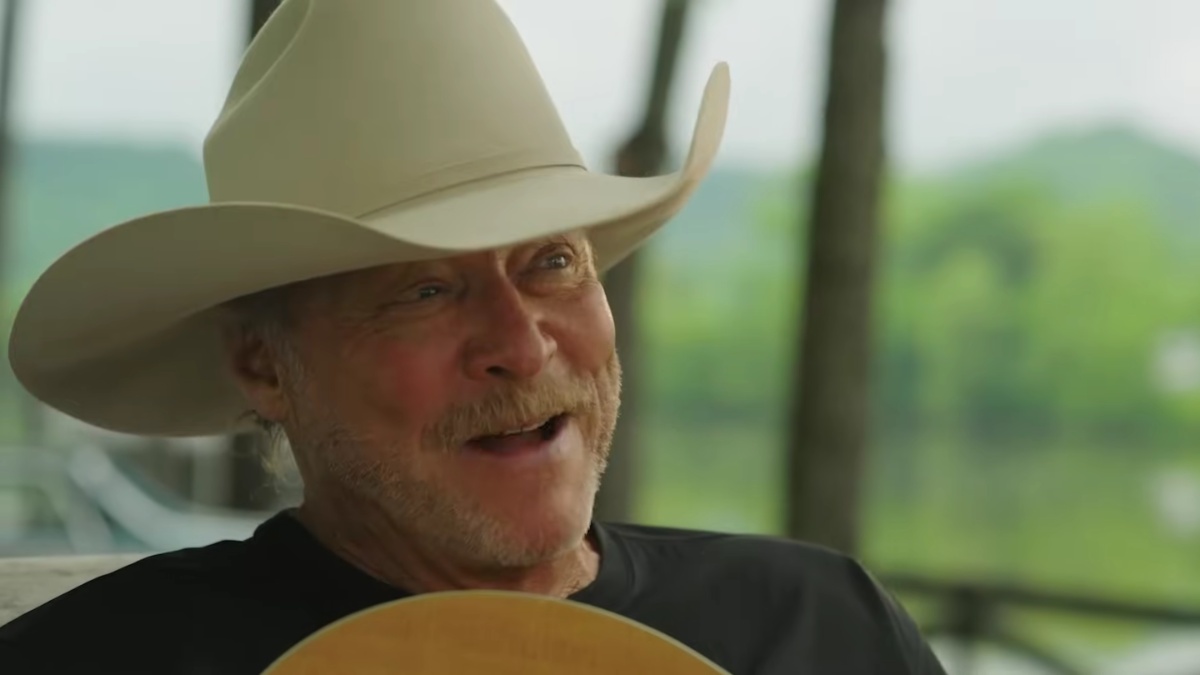 Alan Jackson Net Worth 2025: How Much Money Does He Make?