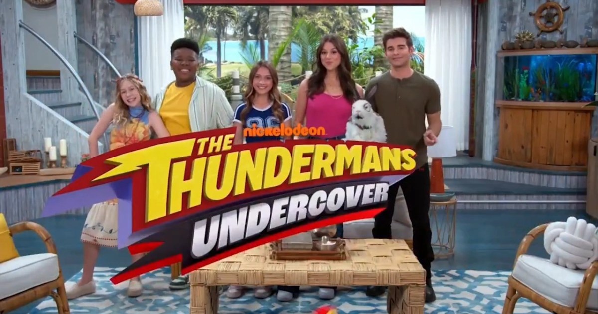Giveaway: The Thundermans: Undercover School Kit & Backpack