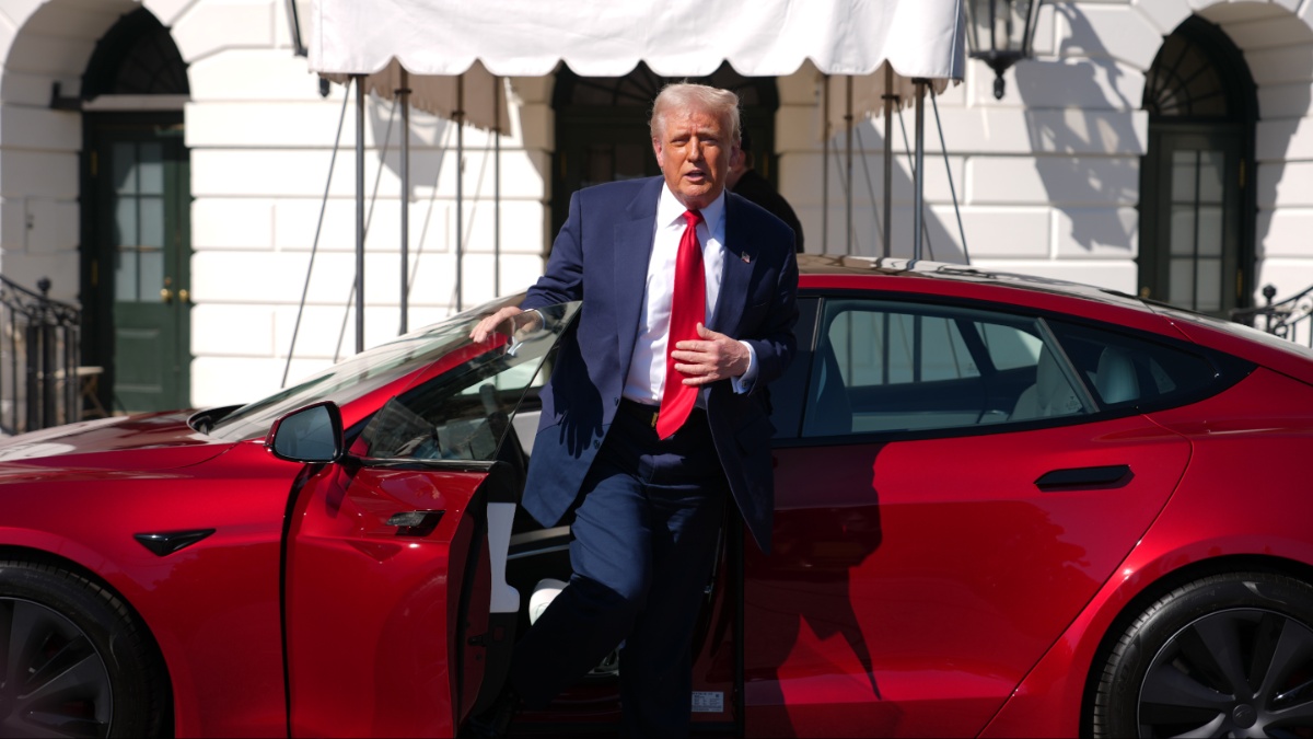 Why Can't Donald Trump Drive? Reason Explained
