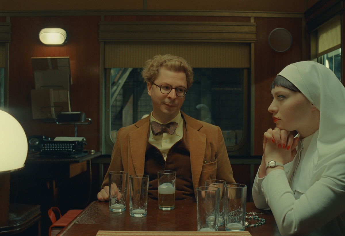 The Phoenician Scheme Trailer: Wes Anderson Movie Stars Michael Cera ...