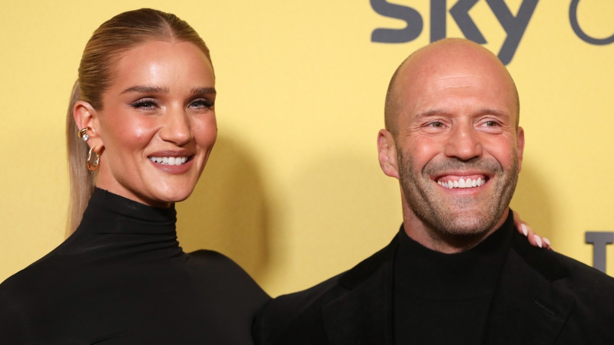 Who Is Jason Statham's Fiancée? Rosie Huntington-Whiteley's Kids ...