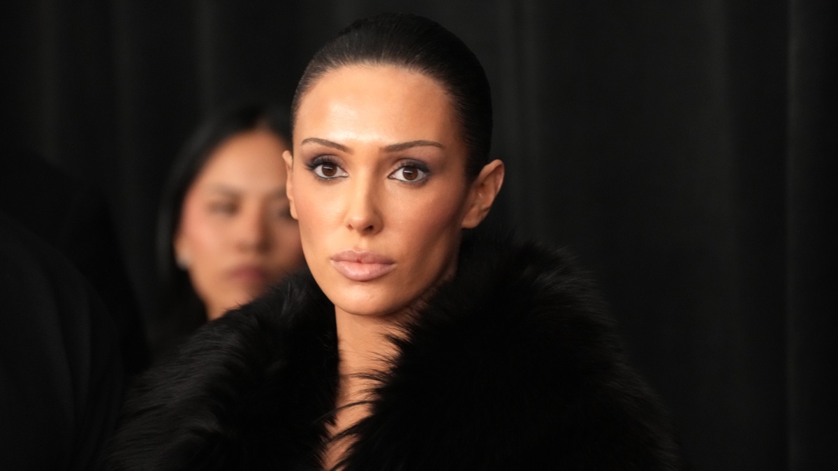Bianca Censori's Latest Fishnet Photo Explained