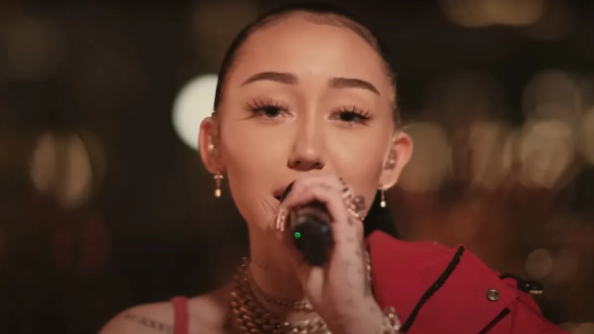 Noah Cyrus Net Worth 2025: How Much Money Does She Make?