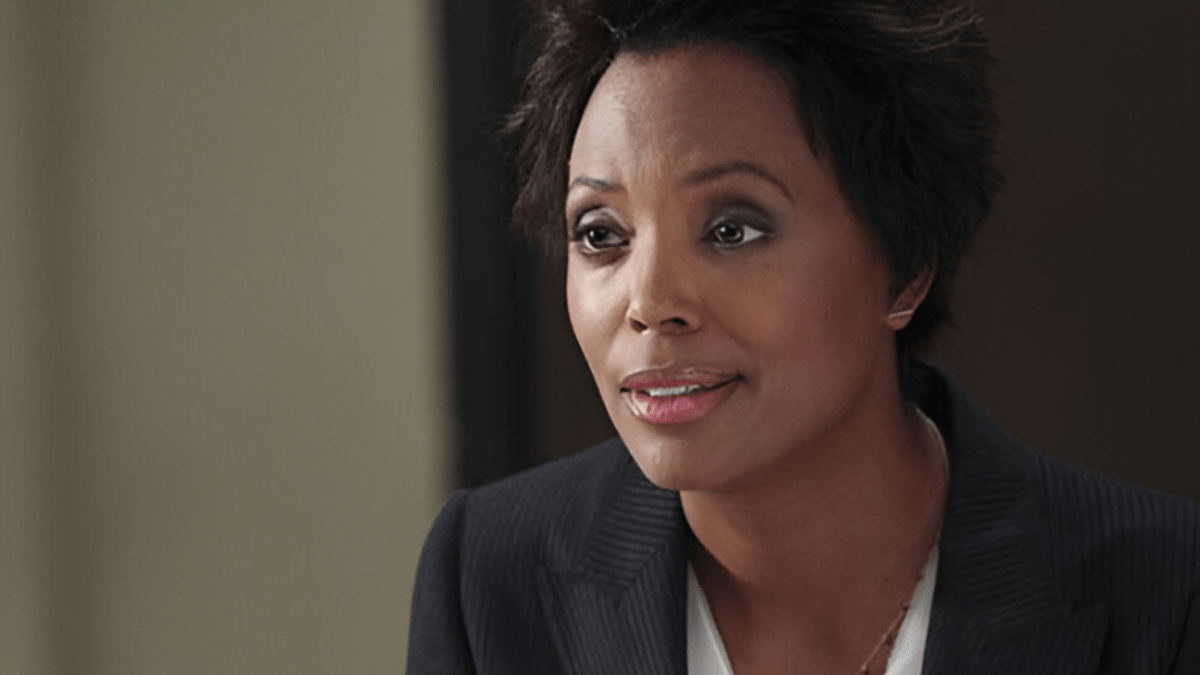 No, Aisha Tyler’s Tara Lewis Is Not Leaving Criminal Minds: Evolution ...