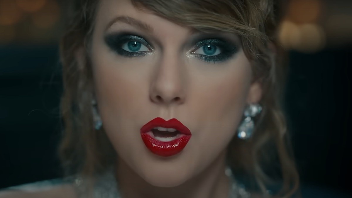 ‘Taylor Swift Wicked: For Good’ Trend Explained Amid AI Dorothy Images
