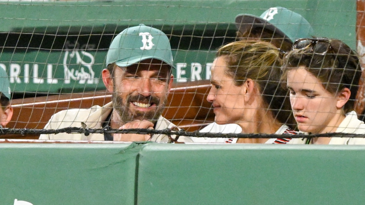 Ben Affleck & Jennifer Garner Spotted Smiling at Red Sox Game