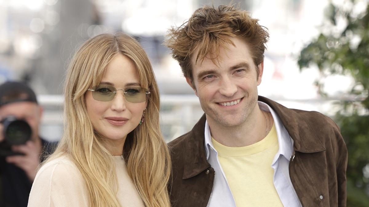 Jennifer Lawrence Fed Robert Pattinson Literal Trash & He Asked for More