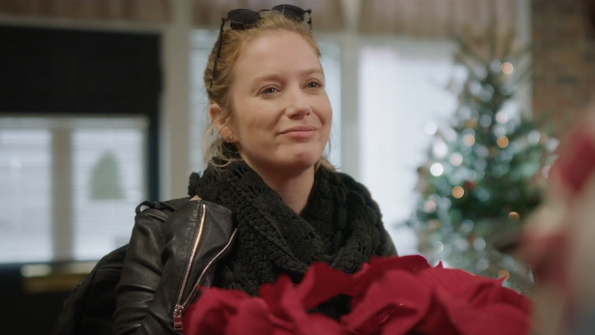 Christmas in Mistletoe Previews Holiday Romance Movie | Exclusive