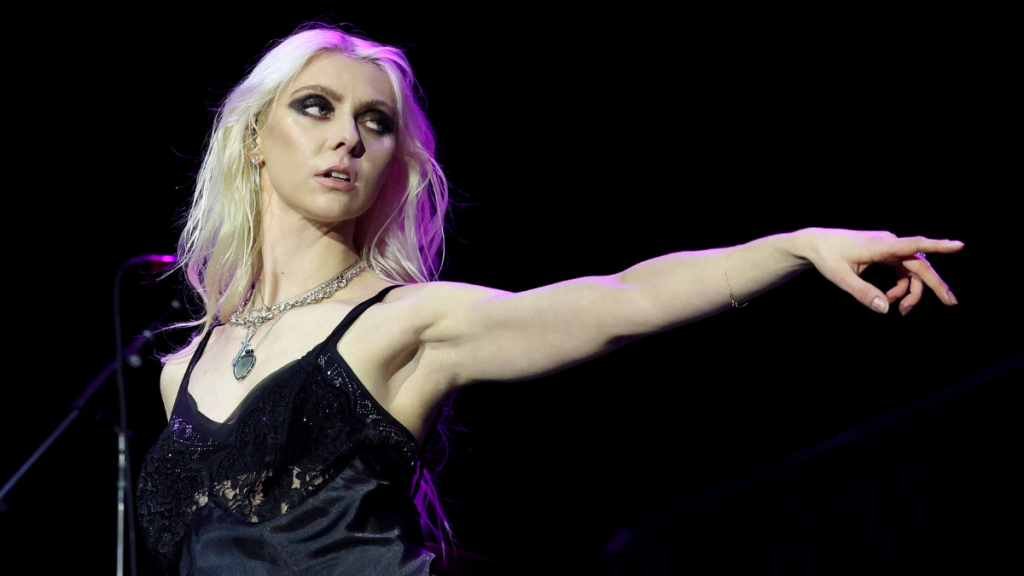 Gossip Girl's Taylor Momsen Reveals Why She Left After Season 4