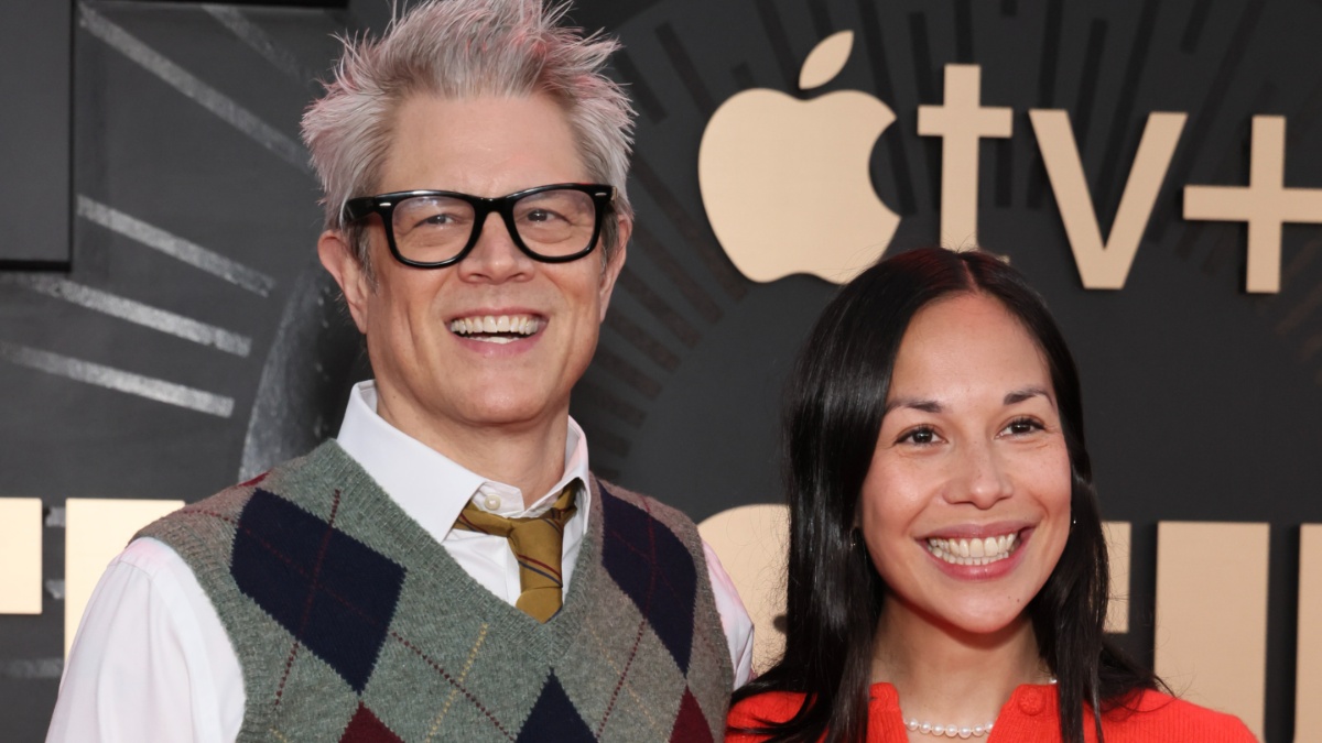 Fear Factor Reboot Host & Jackass Star Johnny Knoxville Gets Married
