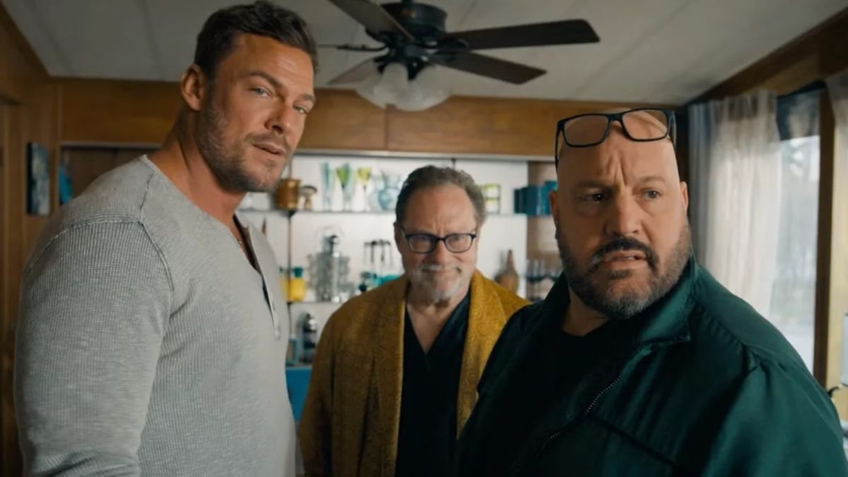Alan Ritchson’s New Movie Bombarded With Bad Reviews & RT Score
