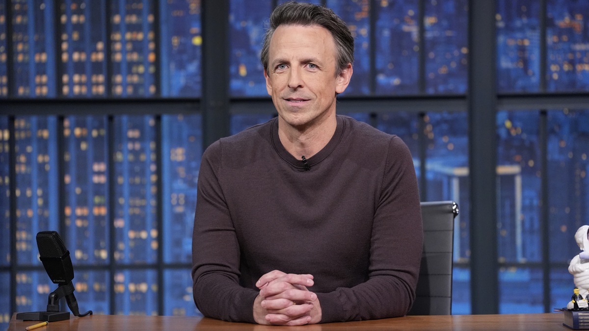 Late-Night Legend Gives Seth Myers Support as Trump Calls for His Firing