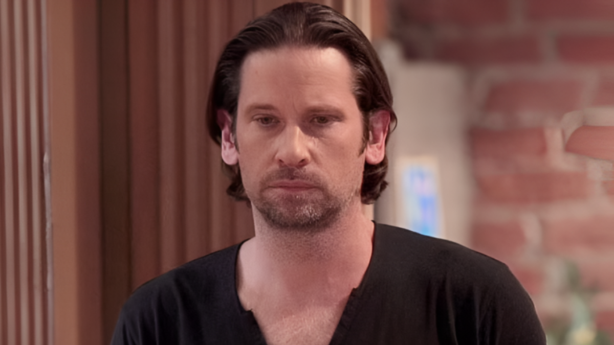 Why Young & Restless Fans Think Roger Howarth's Exit Will Not Be Permanent