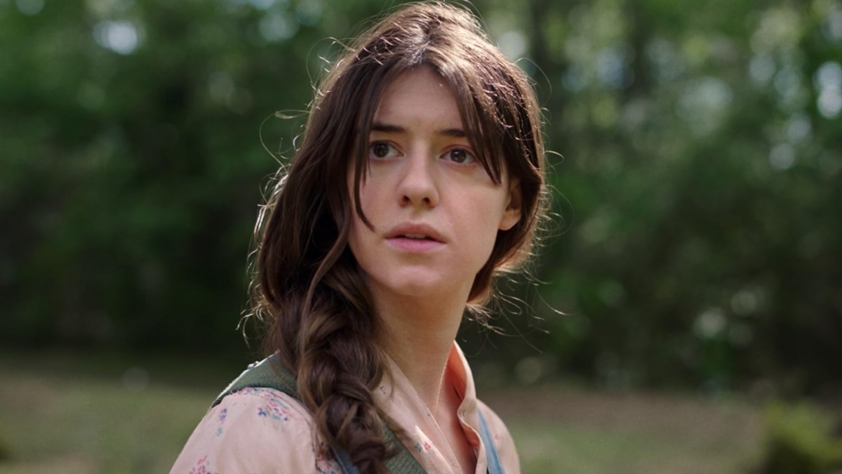Superman Star & Daisy Edgar-Jones Lead New Hulu TV Show