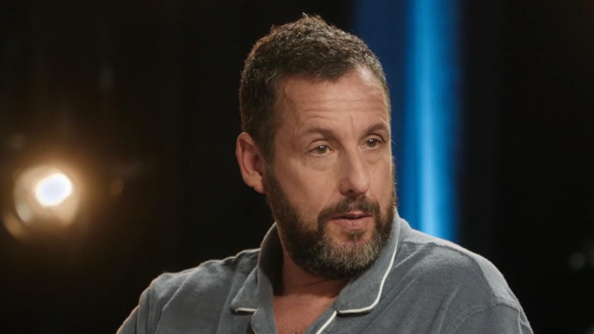 Adam Sandler Wants Ariana Grande To Remake Classic 90s Movie