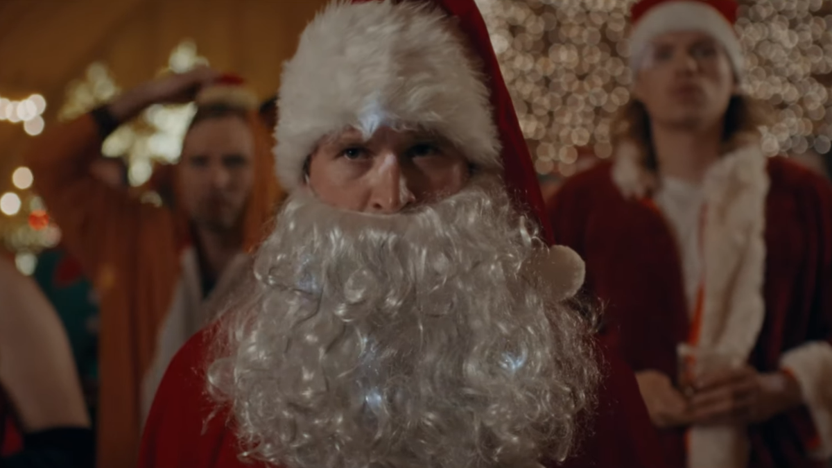 Santa Claus Kills Nazis in Gory NSFW Silent Night, Deadly Night Clip
