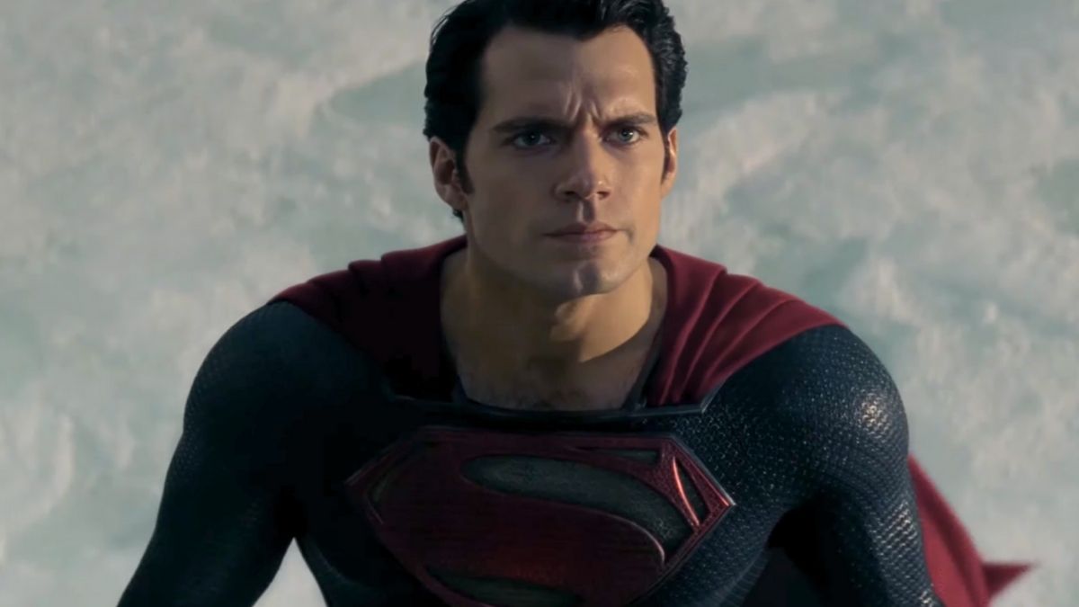 Henry Cavill’s Superman Returns in Another Unseen Man of Steel Photo