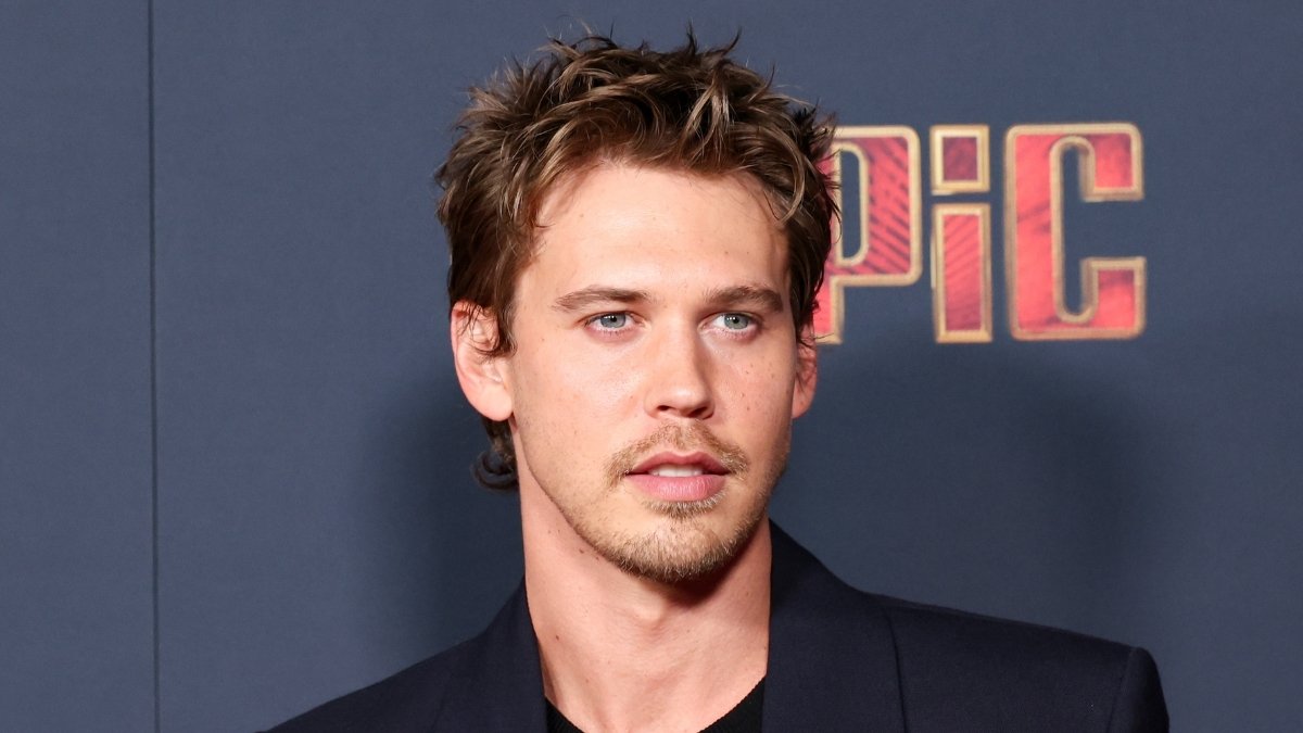 Alexander Skarsgård's Acclaimed Viking Movie Arriving on Netflix Soon